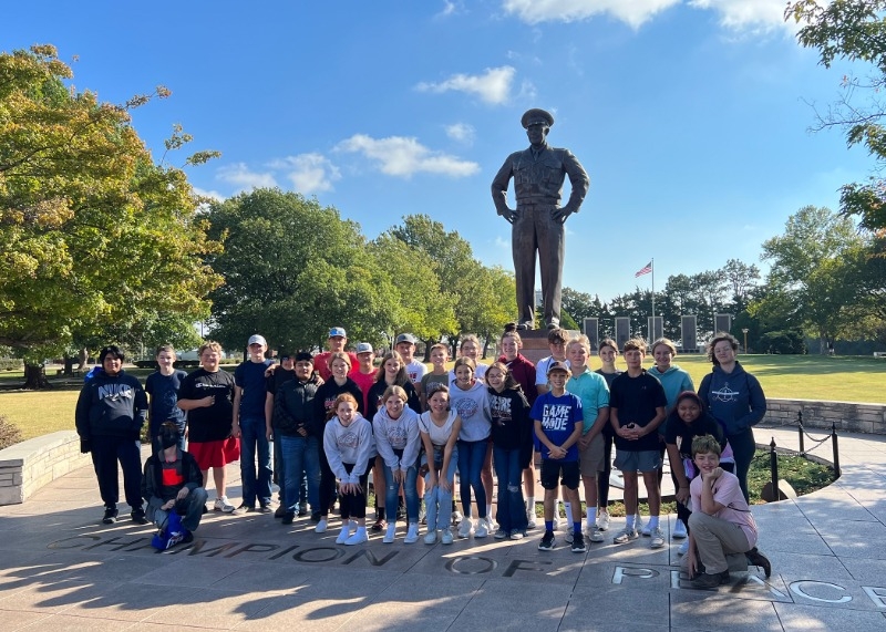 Hoxie Community Schools USD 412 - We Like Ike!